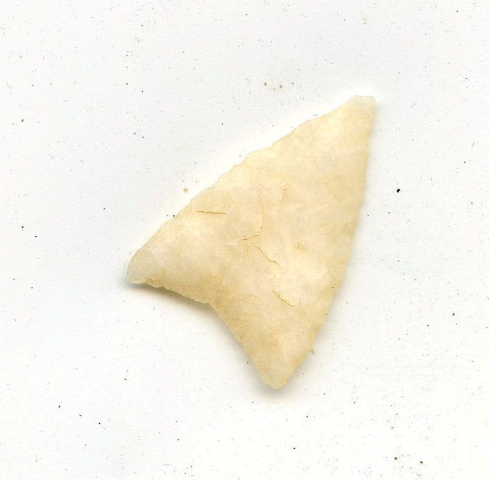 Chalcedony triangle arrowhead, North Africa, late Neolithic, c.3000 BC ...