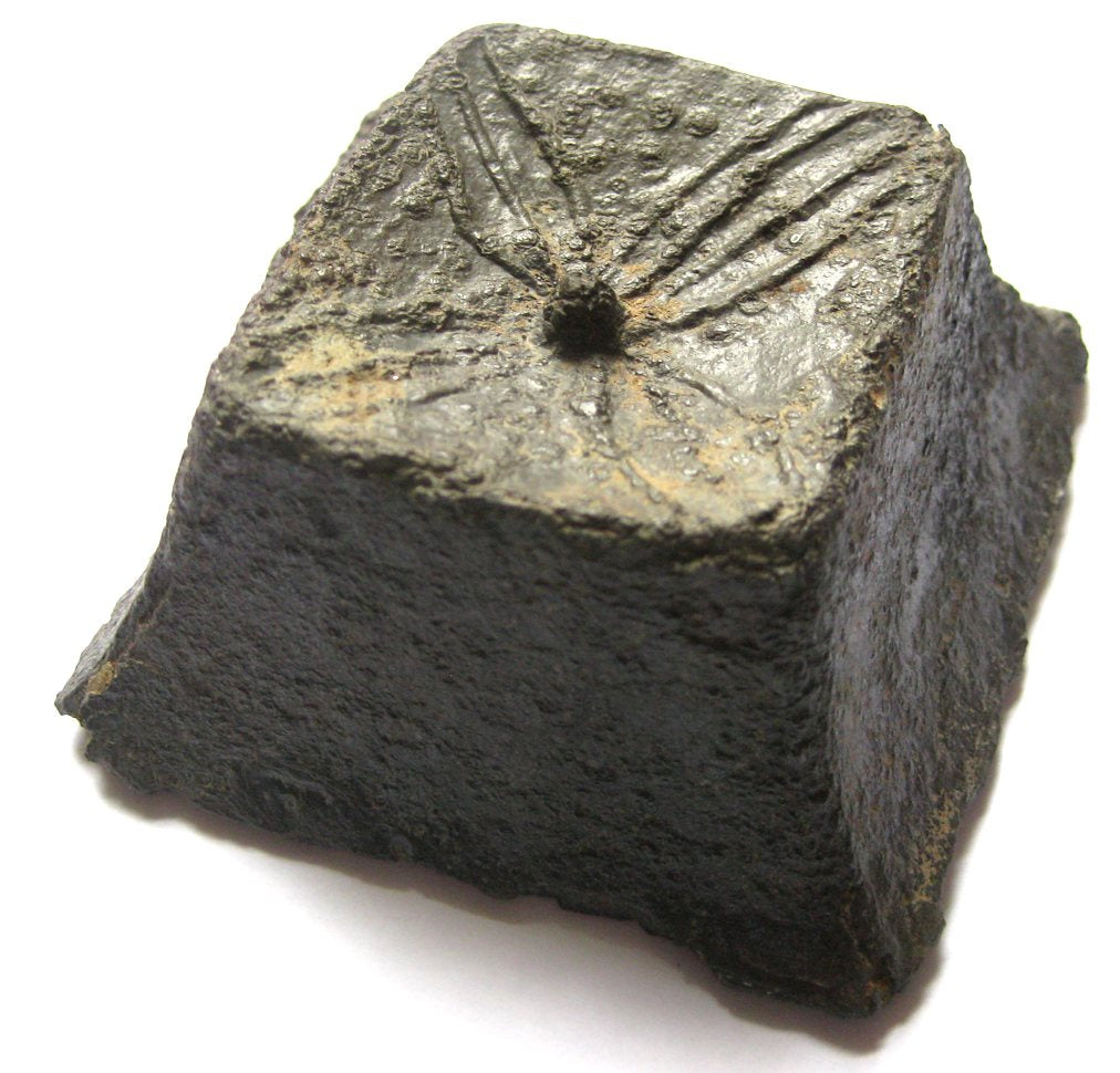 Rare HUGE tampang or "tin hat money", 865 grams, ca.1500-1600 AD, Pera ...